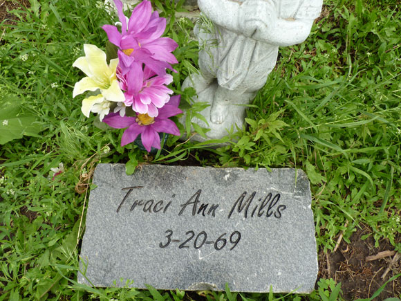 Mills, Traci Ann - Arnold Cemetery
